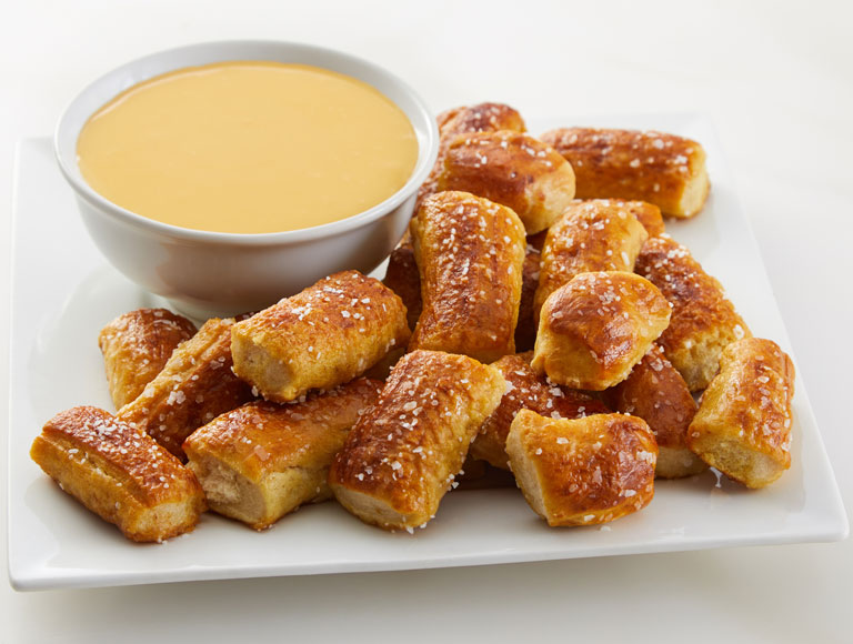 Beer Cheese Dip with Extra Melt Sauce Recipe | Land O’Lakes Foodservice